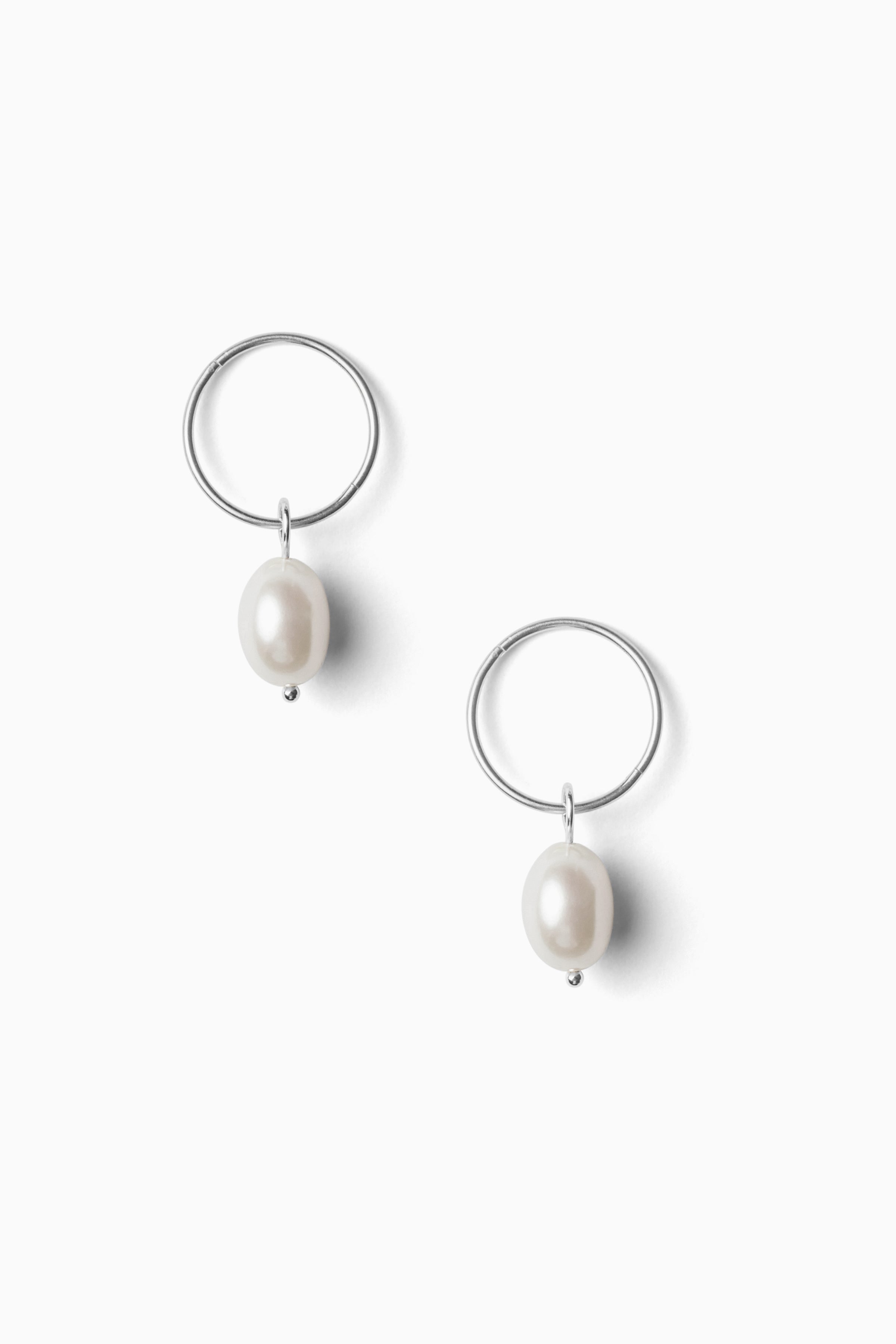 Kuwaii Sleepers with Pearl Charm Silver