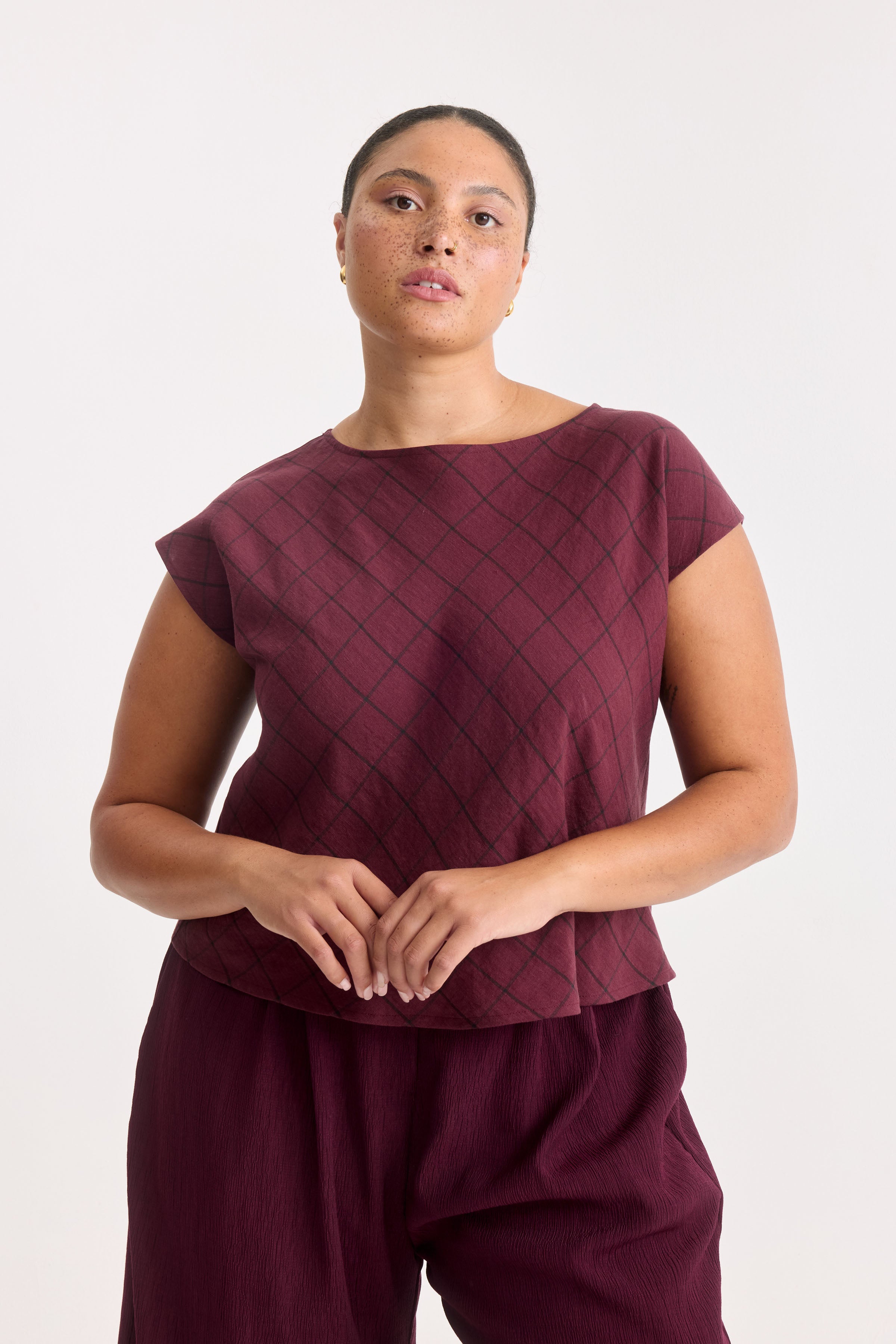 Bias Shell Tee - Sangria Grid – Kuwaii