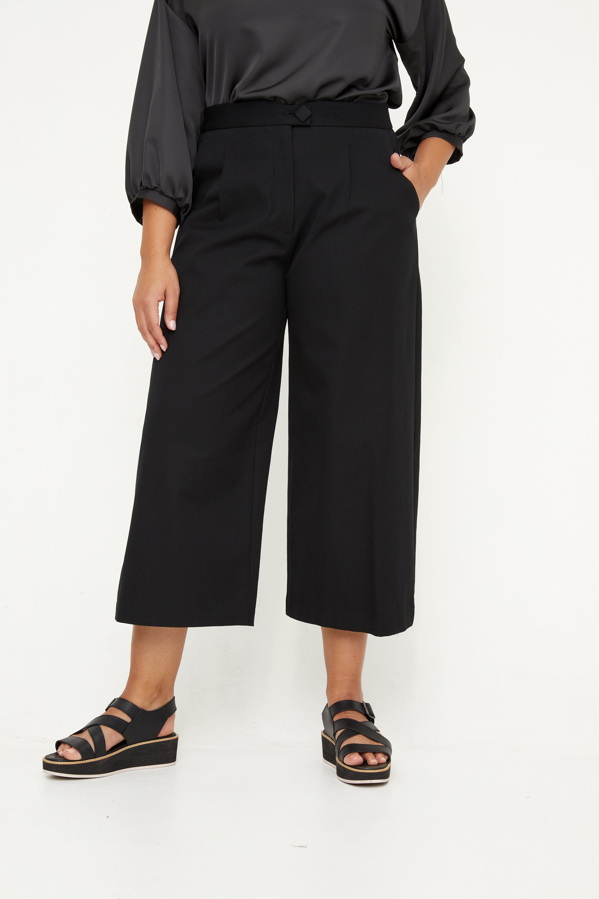 Wide Leg Tailored Pant - Classic Black – Kuwaii